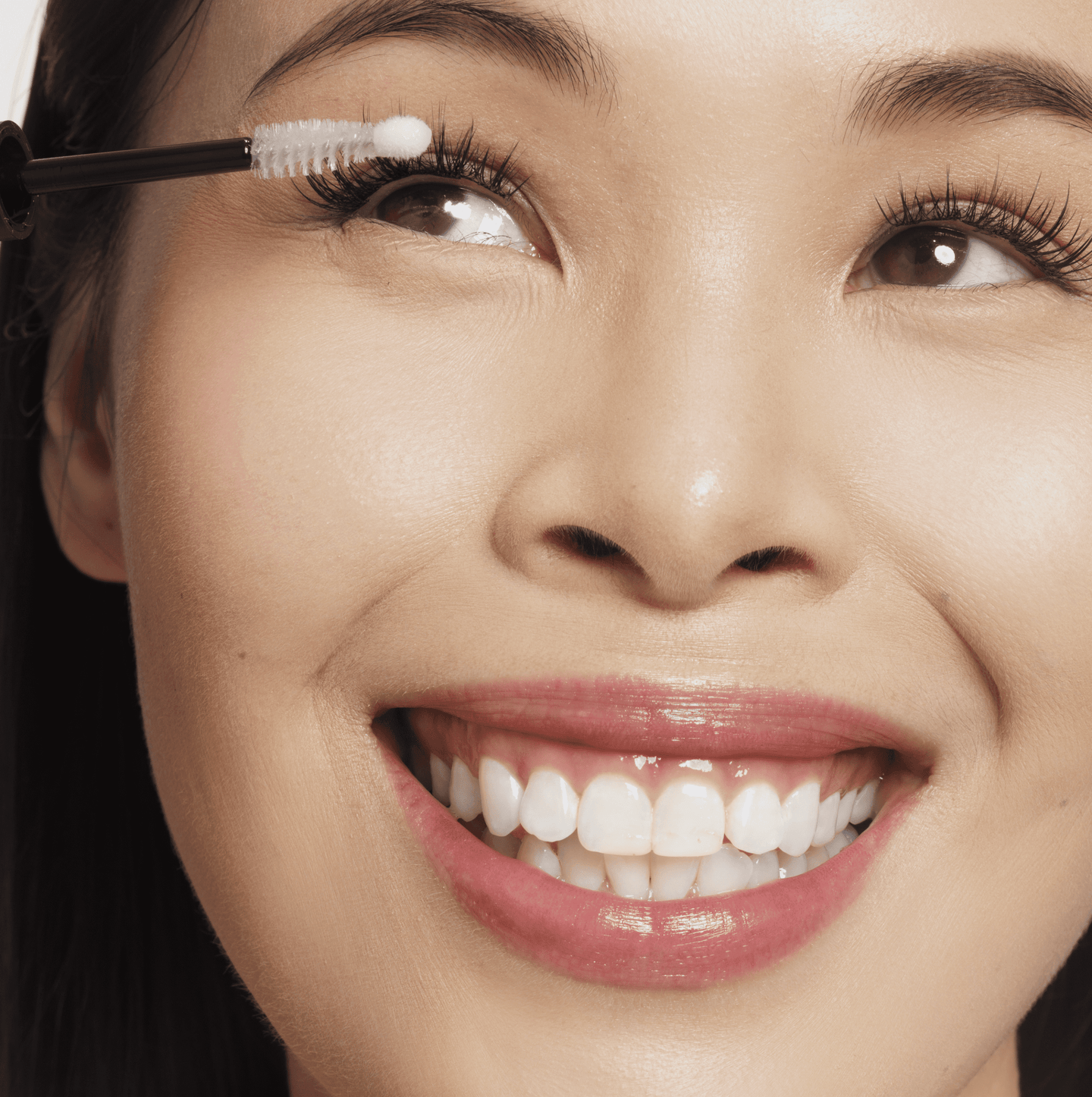 My lashes still feel STICKY when I blink! – Zukyun Beauty